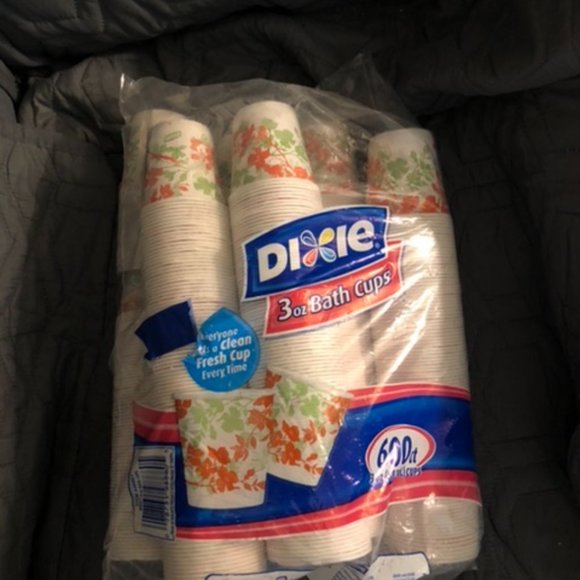 Dixie | Bath | Dixie Paper Cups | Poshmark